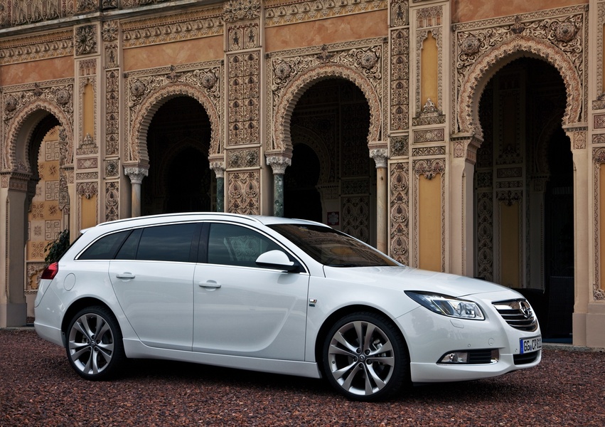 Opel Insignia Station Wagon CDTI Sports Cosmo (12/2008 - 10/2013 ...