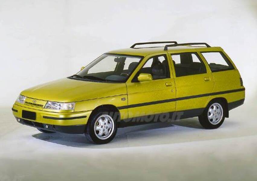Lada Serie 100 Station Wagon 1.5i cat Station Wagon LS (11/1999 - 10/ ...