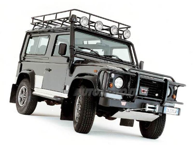 Land Rover Defender 90 2.5 Td5 Station Wagon Tomb Raider (09/2001 - 04/ ...