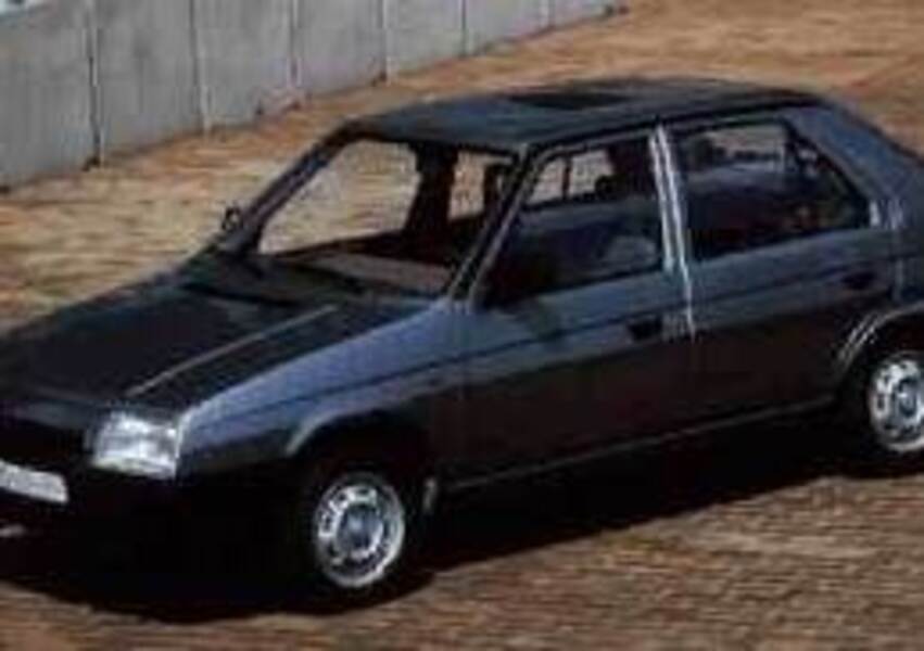 Skoda Favorit 136 LS (06/1990 - 06/1992): prezzo e scheda tecnica ...