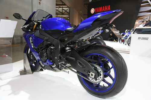 EICMA 2017: Yamaha YZF-R1 e R1M, foto, video e dati - Fiere e saloni ...