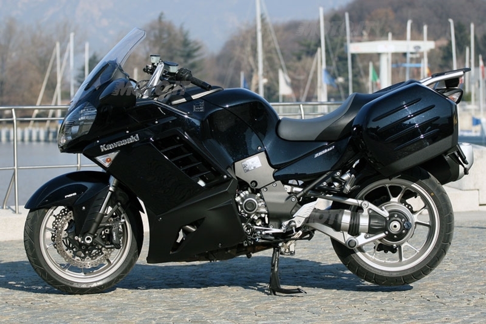 Prova KAWASAKI GTR 1400 - Prove - Moto.it