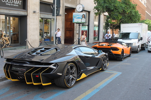 Un Toro nel centro di Roma: Lamborghini apre lo showroom nella Capitale ...