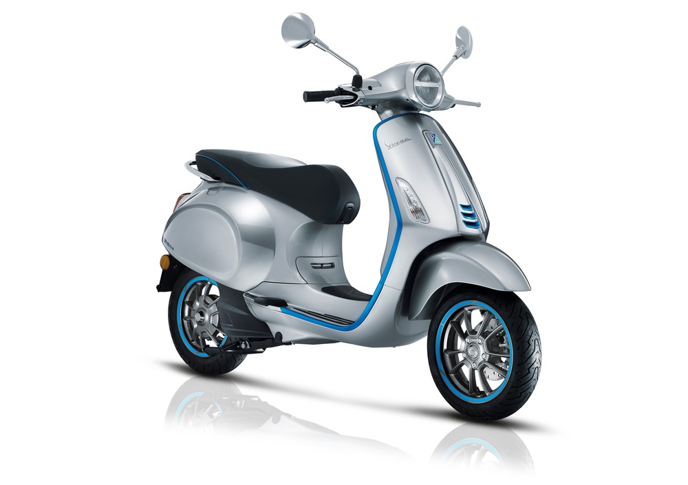 Vespa Vespa Elettrica 2018 19 Prezzo E Scheda Tecnica Moto It