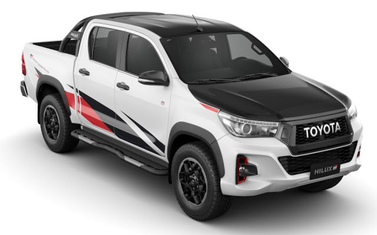 Toyota Hilux GR Sport, la prima off-road firmata Gazoo Racing - News ...