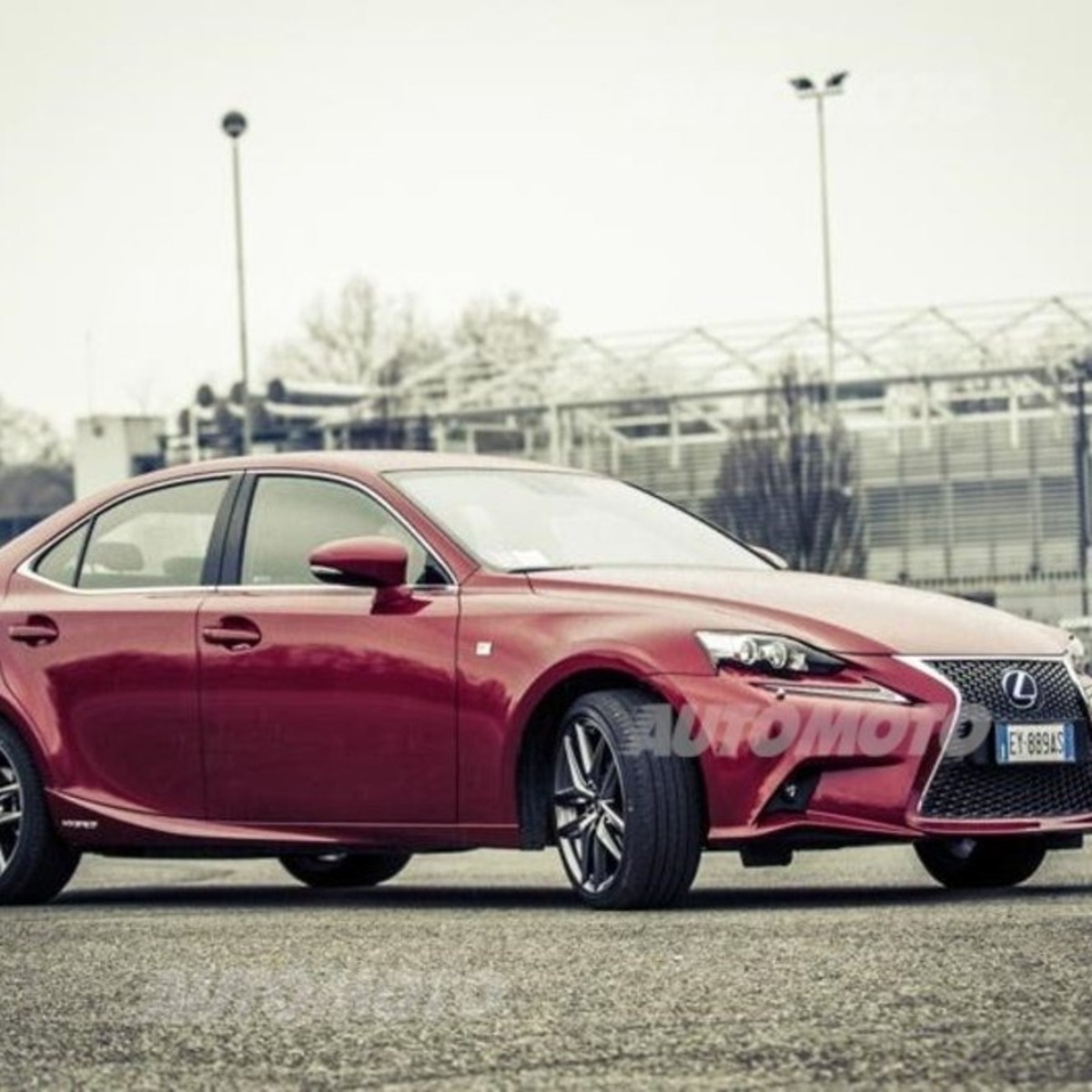Lexus IS Hybrid - Prove - Automoto.it
