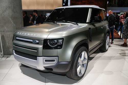 Nuovo Land Rover Defender: il ritorno della leggenda al Salone di ...