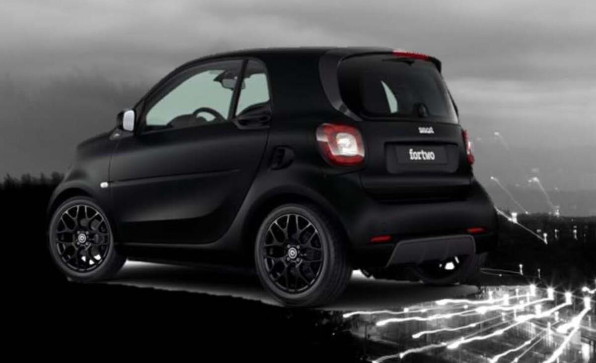 smart fortwo Berlin Black, la serie speciale total black - News ...
