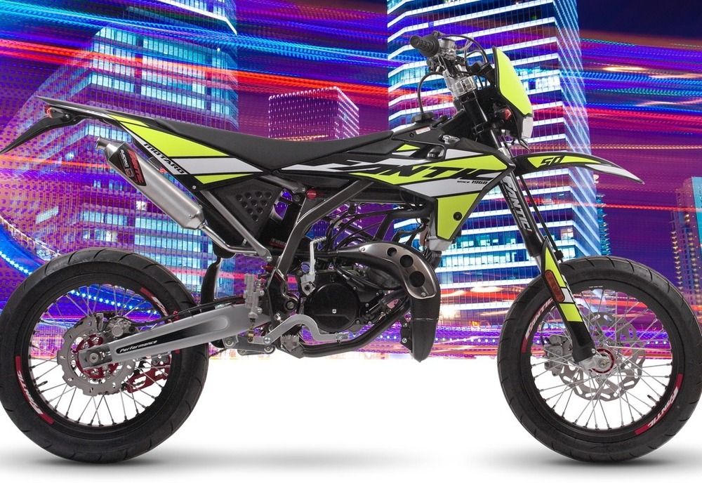 Fantic Motor Motard 50 Performance 2t (2020), prezzo e scheda tecnica ...