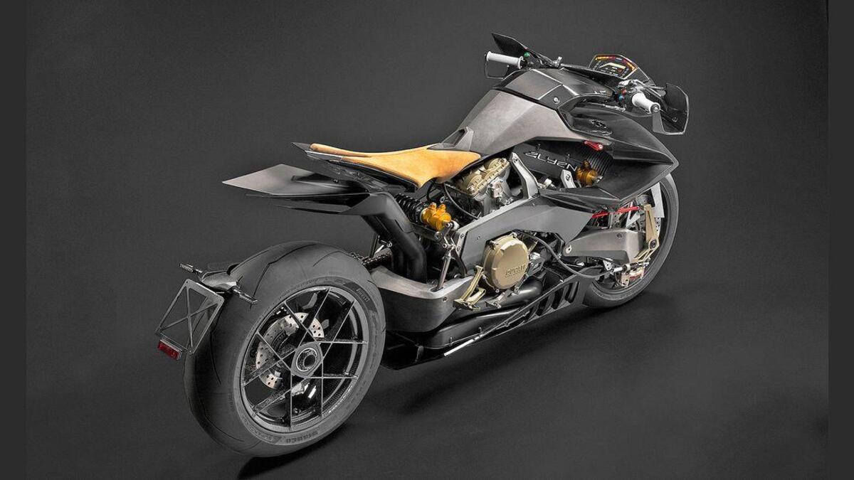 Vyrus Alyen: la visionaria con il cuore Ducati - News - Moto.it