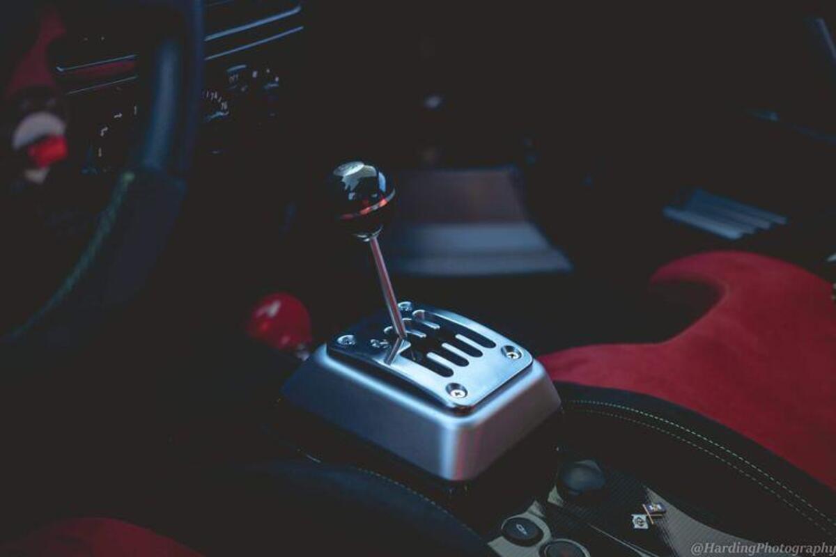Cambio MANUALE su Ferrari 430 Scuderia. Che spettacolo! L'unica al ...