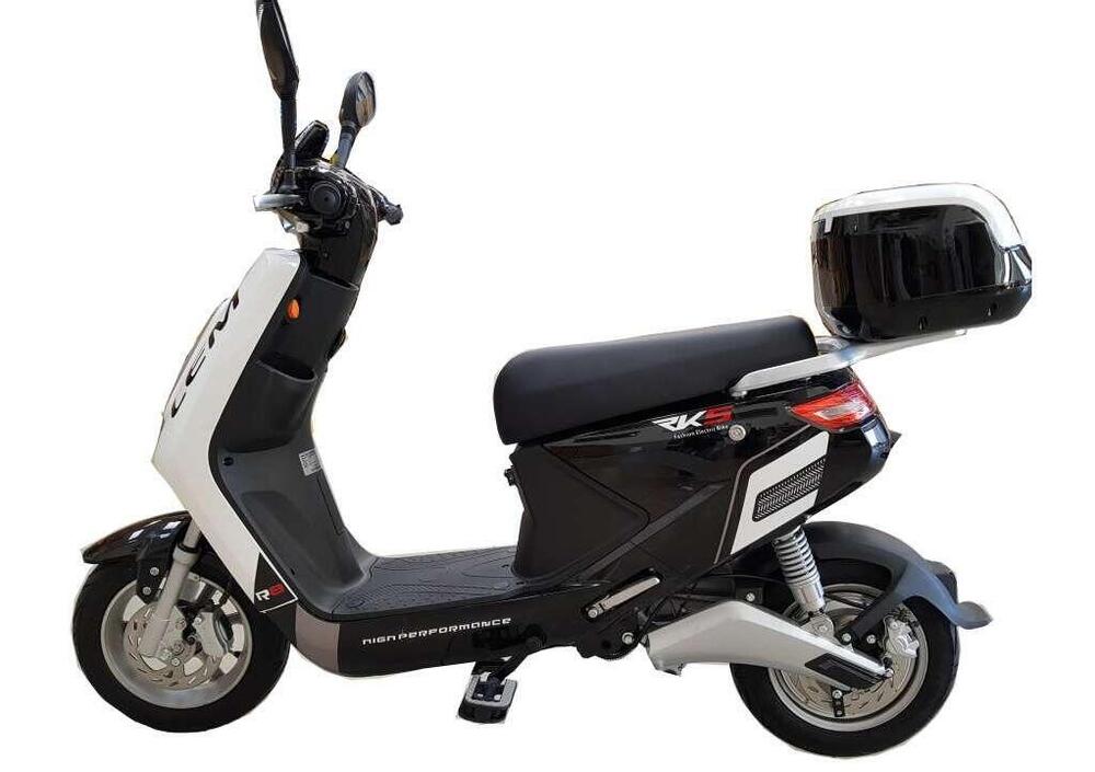 Lem Motor Jumper 250W (2020 - 22), prezzo e scheda tecnica - Moto.it