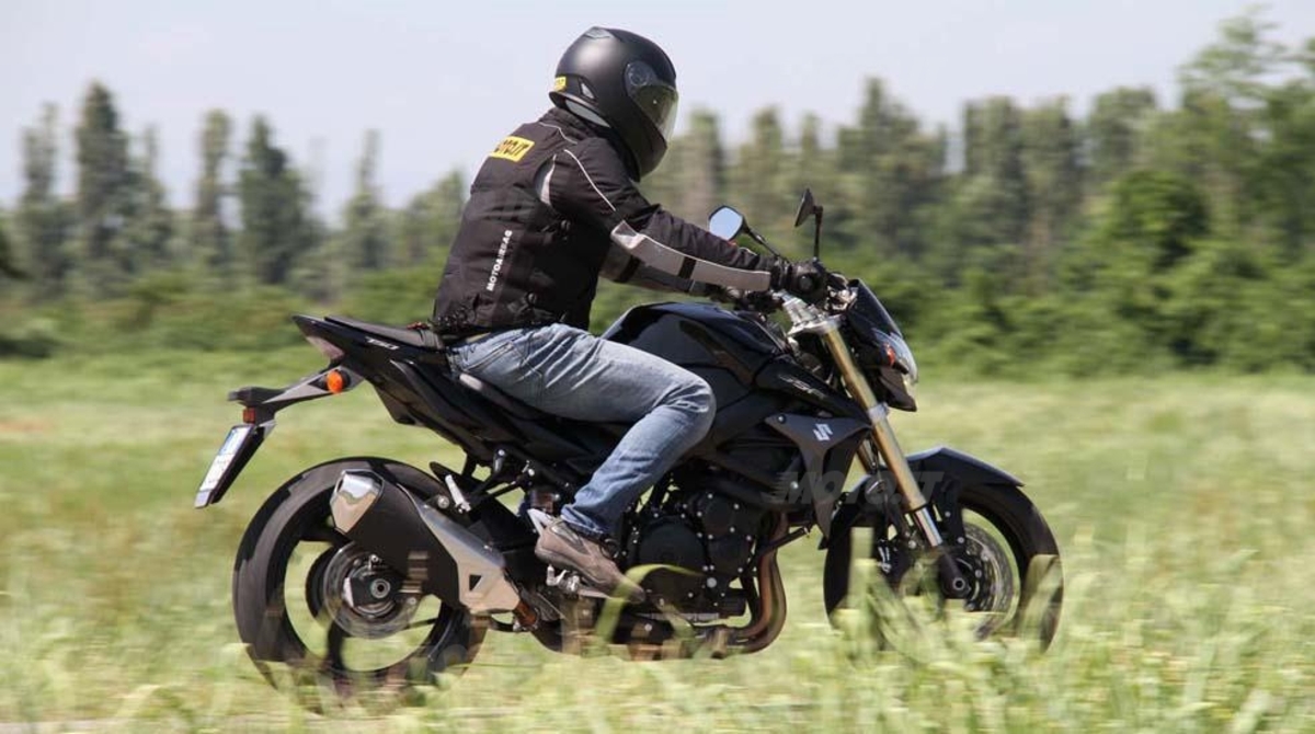 Sette giorni con le Metzeler Z8 Interact M/O - News - Moto.it