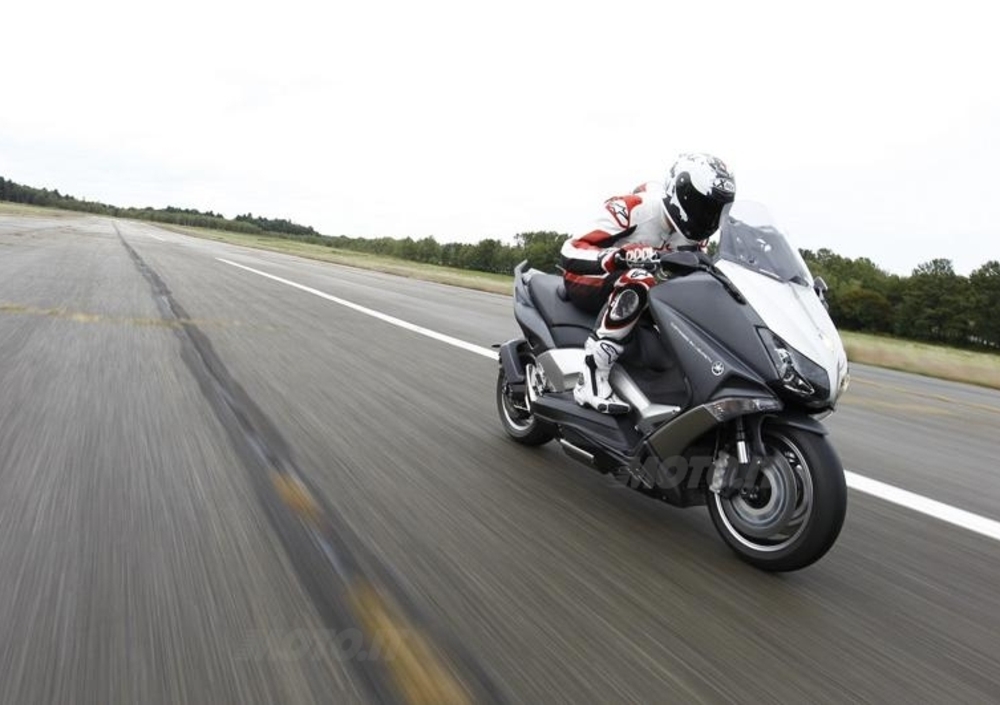 Prova Yamaha T-MAX Hyper Modified by Ludovic Lazareth - Prove - Moto.it