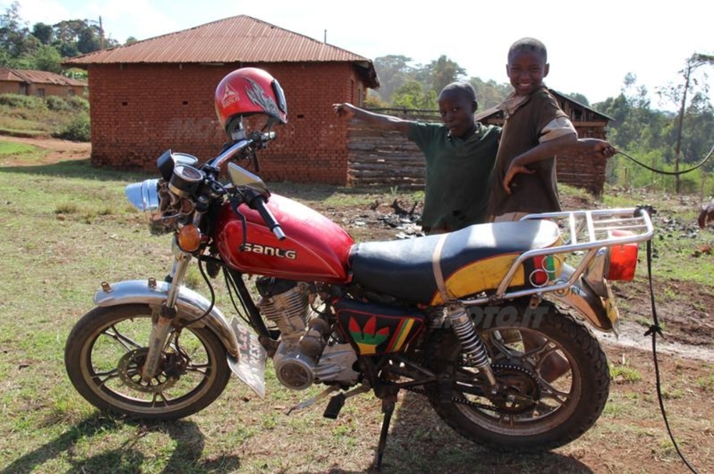 Tanzania: paese che vai, moto che trovi - News - Moto.it