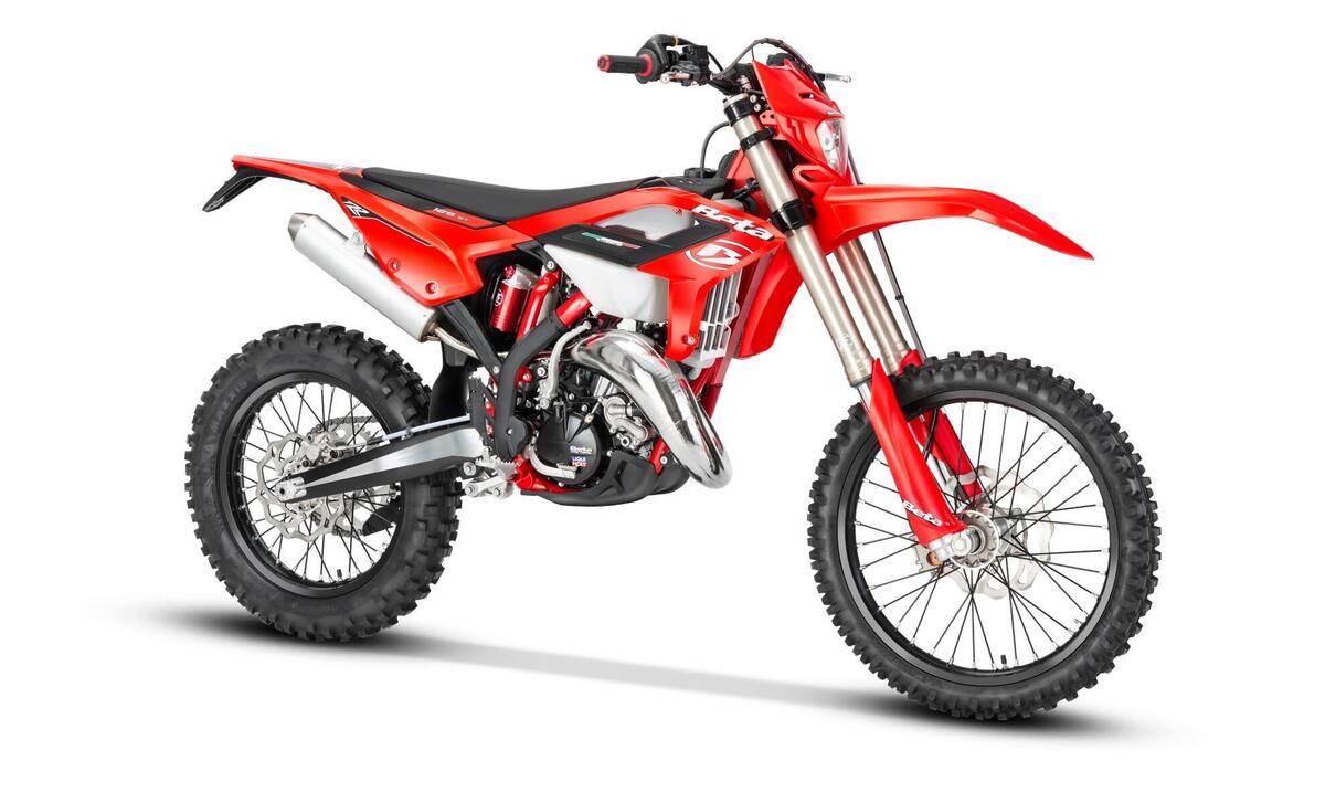 Betamotor RR 125 2t Enduro (2023), prezzo e scheda tecnica - Moto.it