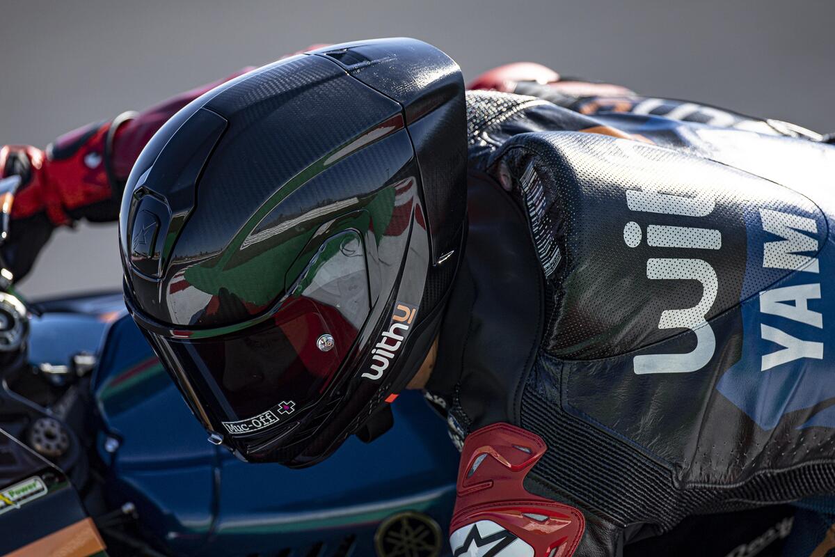 Ecco Supertech R10: il casco di Alpinestars testato da Dovizioso - News ...