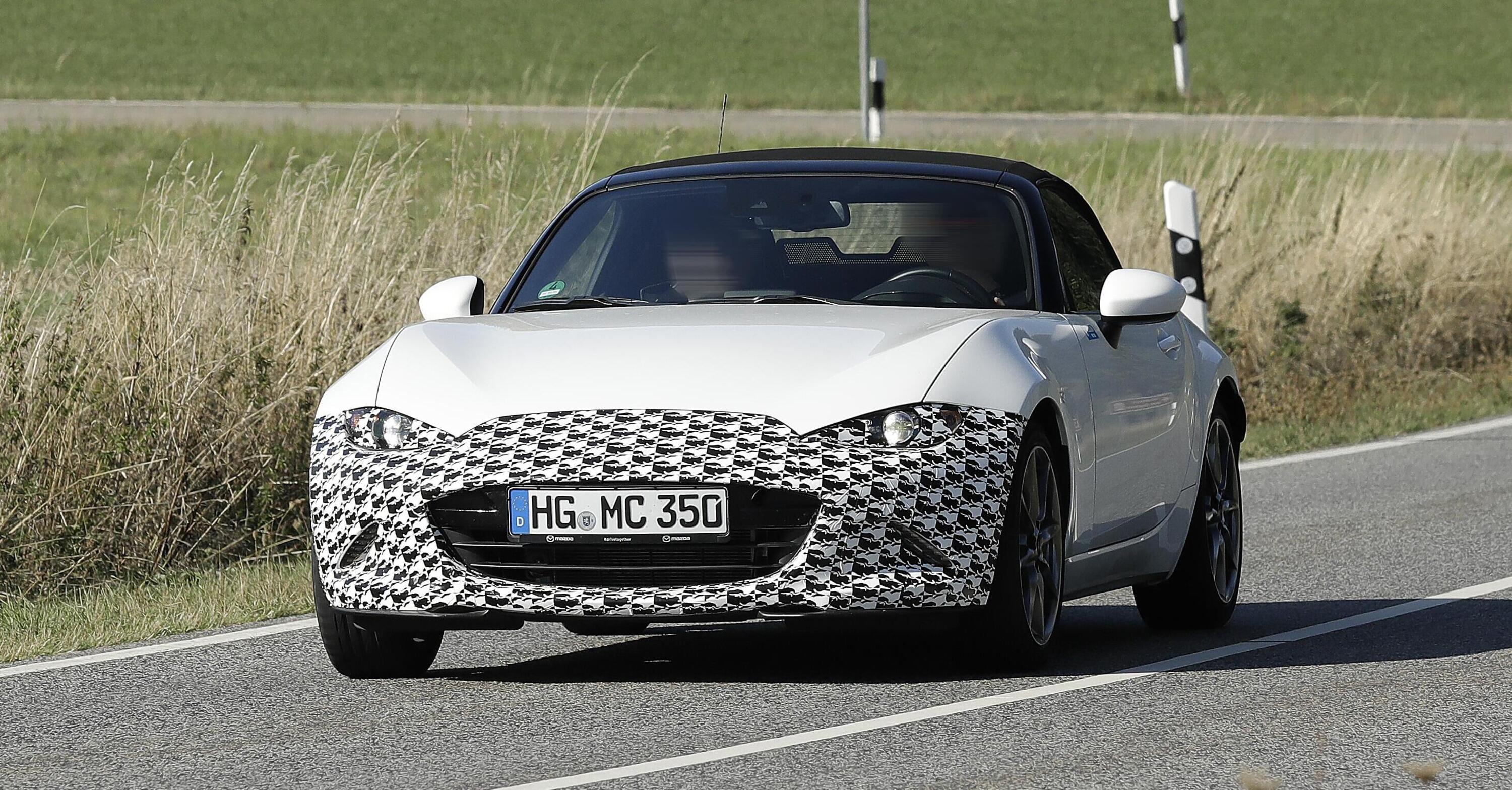Mazda MX-5, ecco le foto spia del nuovo Facelift - News - Automoto.it