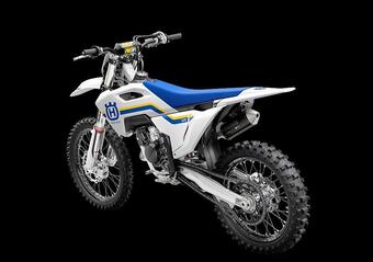 Husqvarna TC 125 Heritage (2023), prezzo e scheda tecnica - Moto.it
