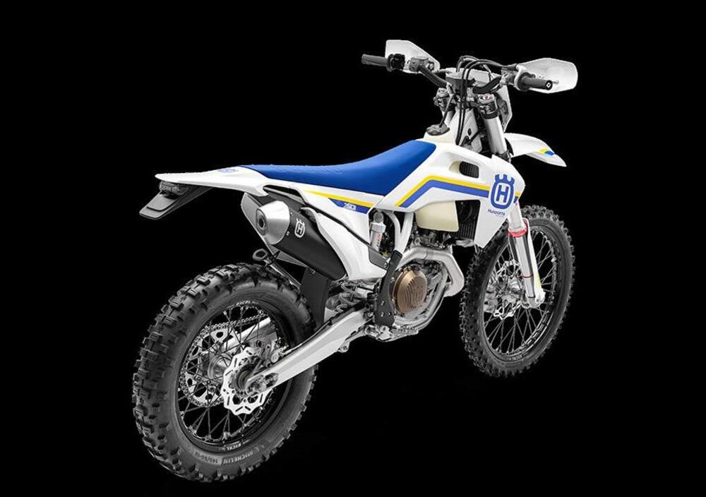 Husqvarna FE 501 Heritage (2023), prezzo e scheda tecnica - Moto.it