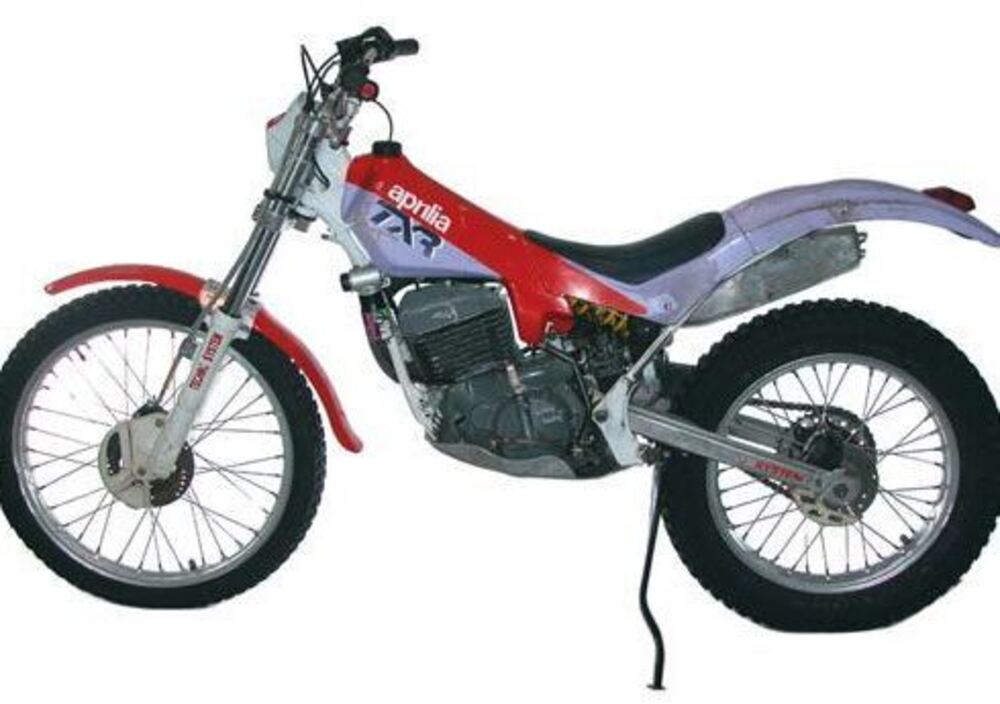 Aprilia TXR 312 M, prezzo e scheda tecnica - Moto.it