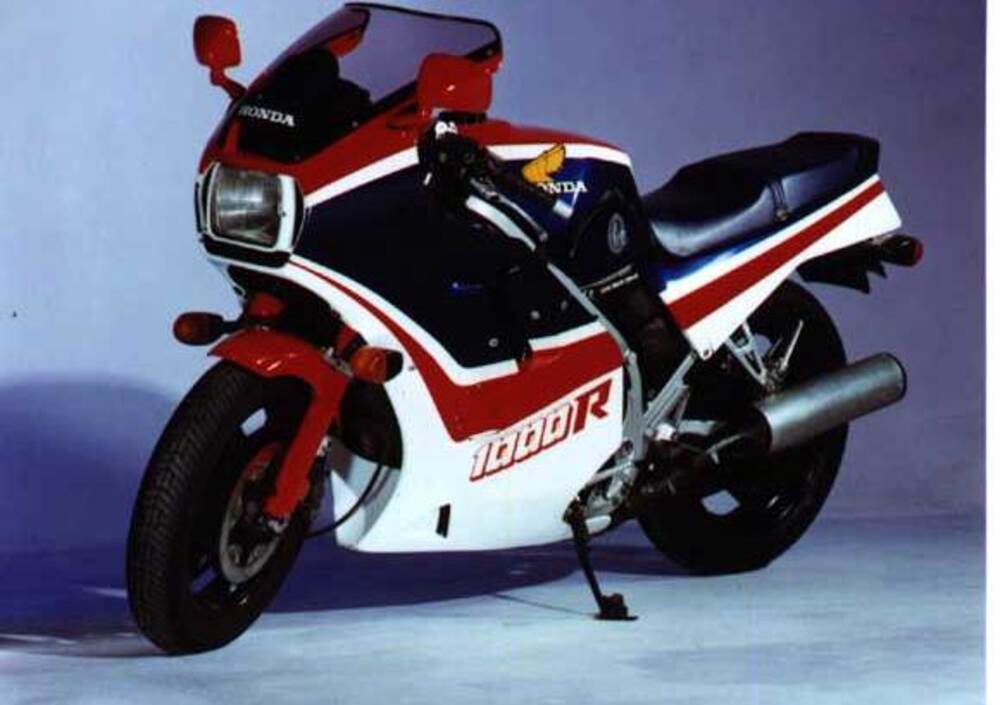 Honda CB 1100 R, prezzo e scheda tecnica - Moto.it