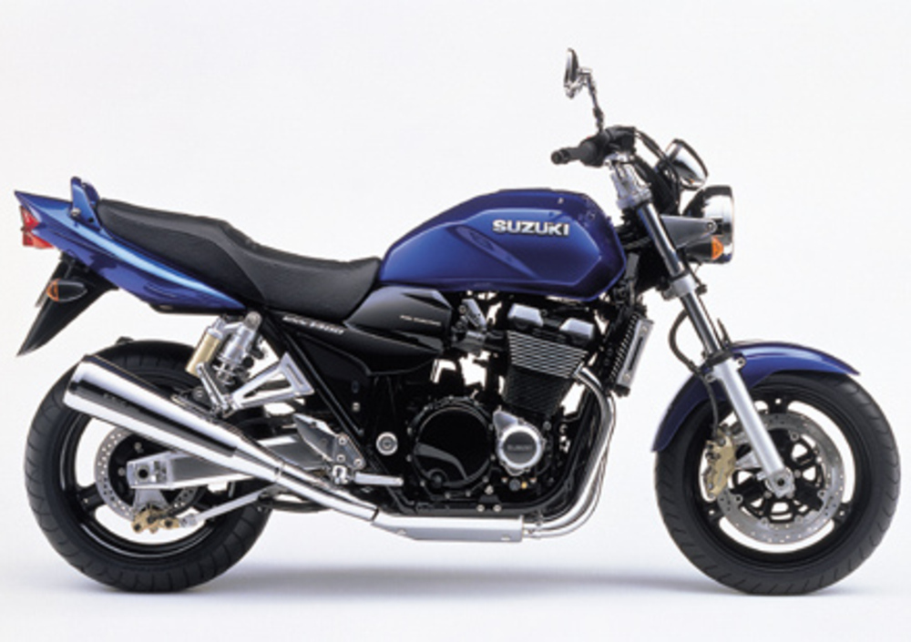 Suzuki GSX 1400, prezzo e scheda tecnica - Moto.it