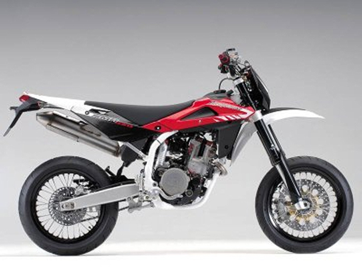 Husqvarna SM 450 R (2008), prezzo e scheda tecnica - Moto.it