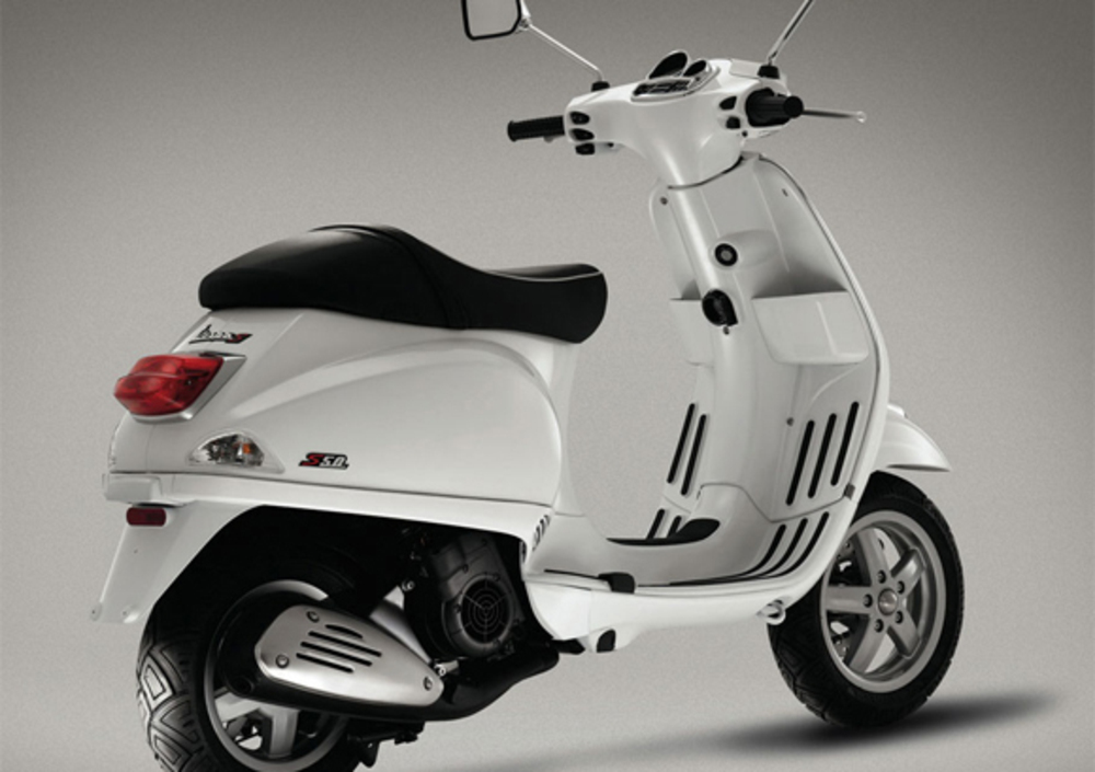 Vespa S 50 2T (2007 - 14), prezzo e scheda tecnica - Moto.it