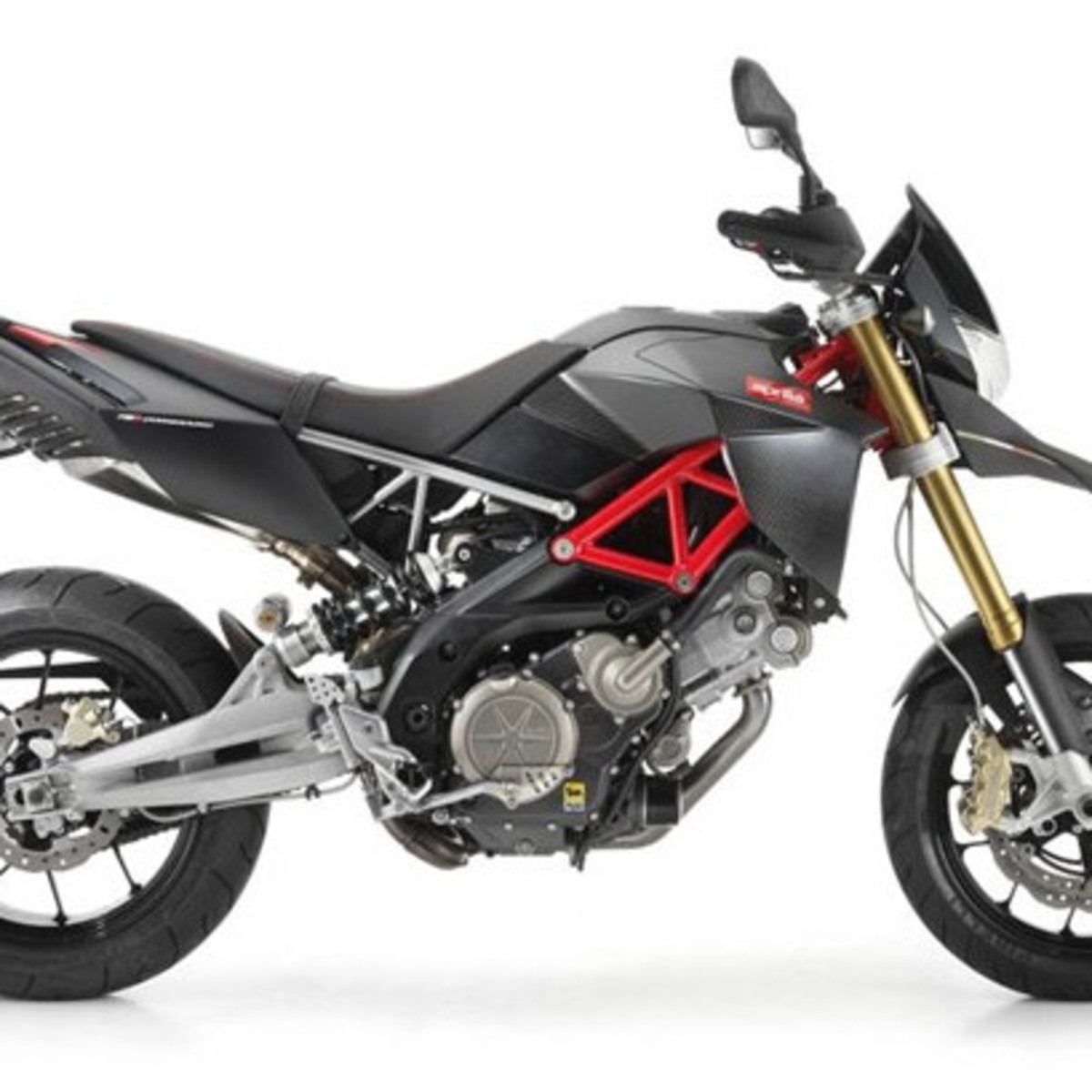 Prova Aprilia Dorsoduro Factory - Prove - Moto.it