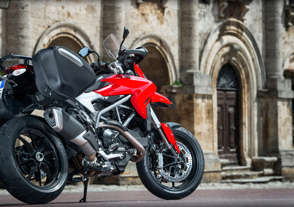 Ducati Hyperstrada 821 (2013 - 15), prezzo e scheda tecnica - Moto.it