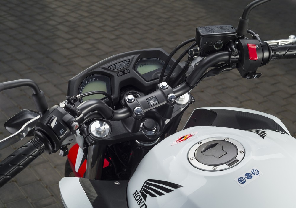 Honda CB 650 F ABS (2014 - 17), prezzo e scheda tecnica - Moto.it