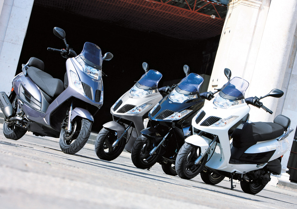 Kymco Dink 200i DD (2007 - 17), prezzo e scheda tecnica - Moto.it