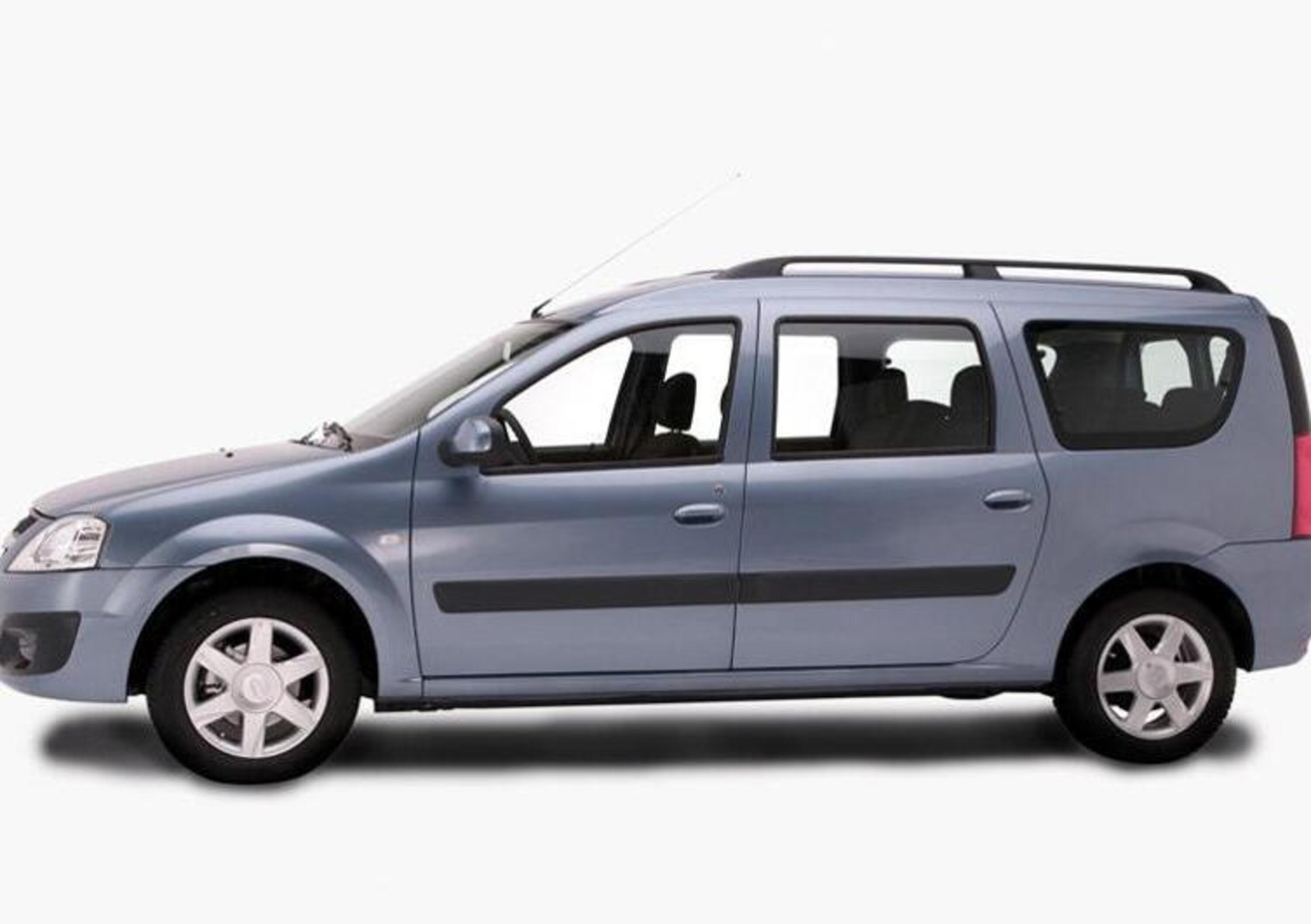 Lada Largus: la Dacia Logan russa - News - Automoto.it