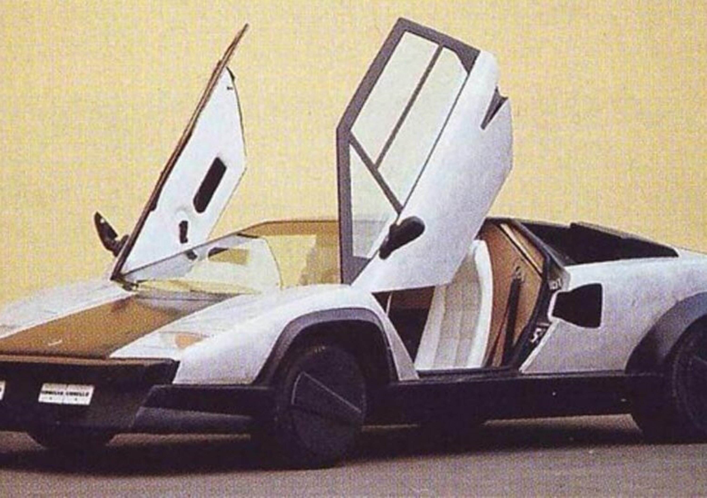 Lamborghini Countach Evoluzione: la superleggera sfortunata ideata da ...