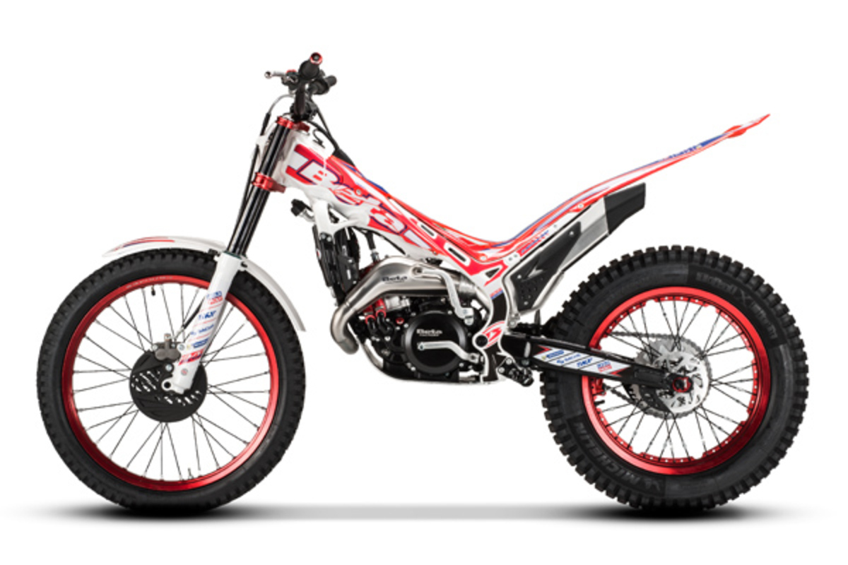 Betamotor Evo 300 2t Factory (2017), prezzo e scheda tecnica - Moto.it